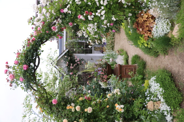 ～春のSanae Gardenで過ごす珠玉の一日～ モルタルデコ考案者原嶋早苗先生の特別レッスンとお庭見学｜東京都で習い事なら、JEUGIAカルチャーセンターららぽーと立川立飛（東京｜立川｜立飛）